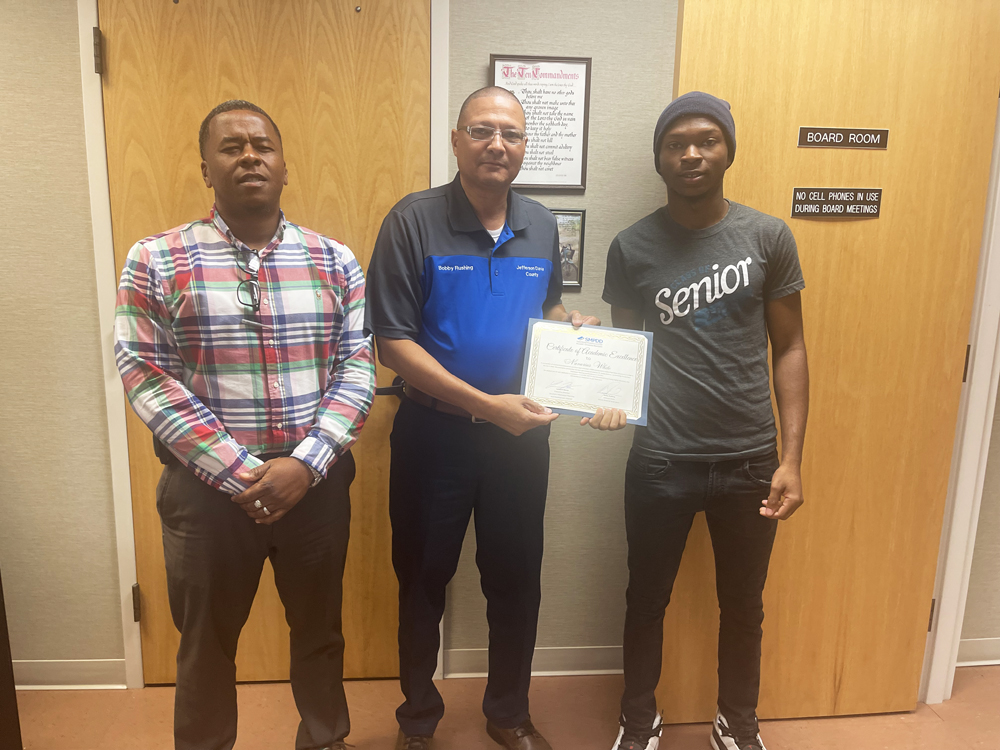 SMPDD presents scholarship, yearly county statistics | Prentiss Headlight